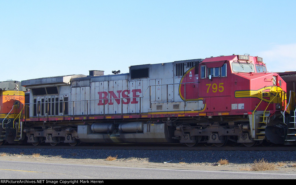 BNSF 795